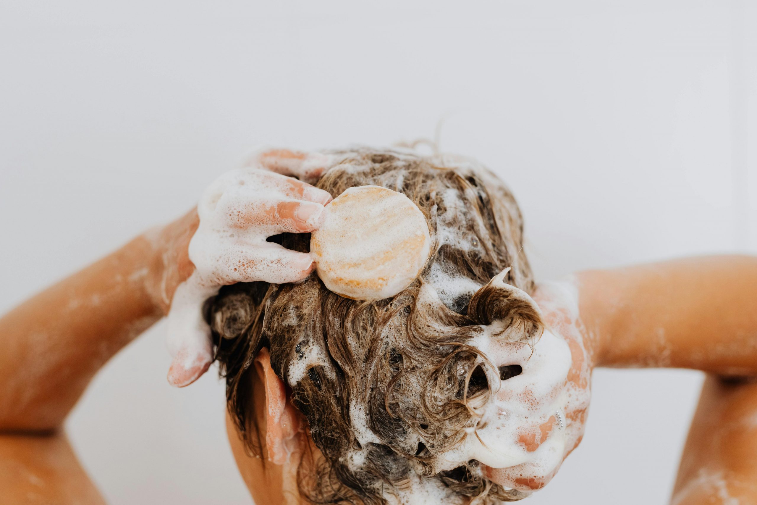 How to Wash Your Hair the Right Way: Expert Tips & Secrets - New York ...